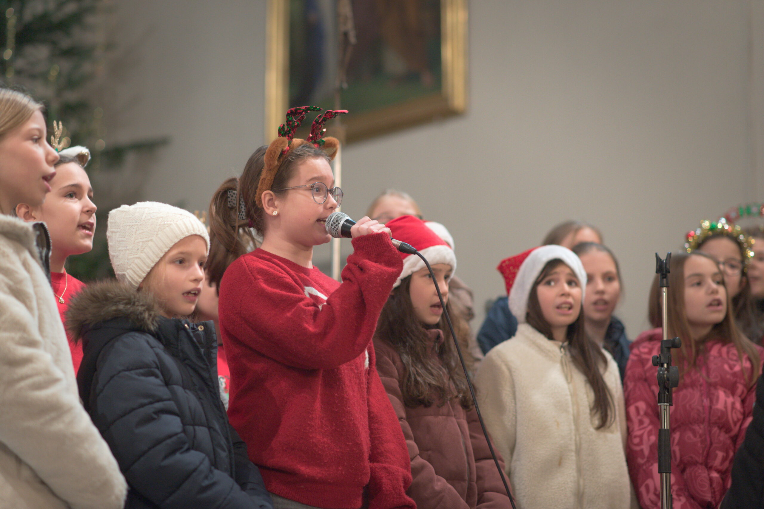 Weihnachtsgottesdienst am B(R)G Leibnitz: Buddys und Erstklässler ...